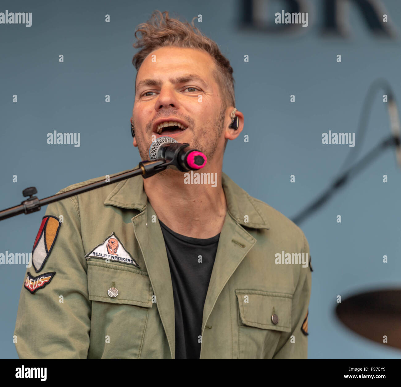 Toploader hi-res stock photography and images - Alamy