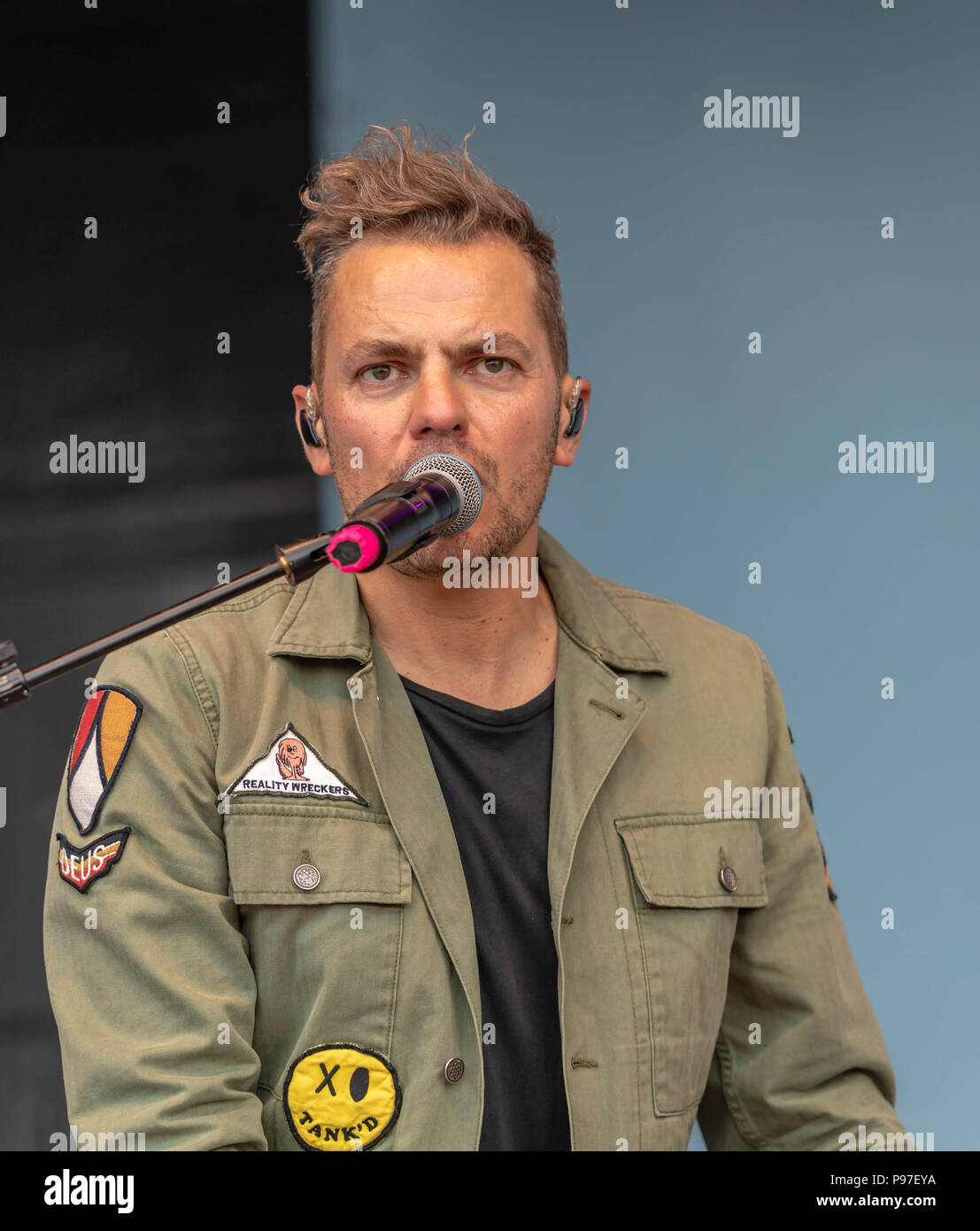 Toploader hi-res stock photography and images - Alamy