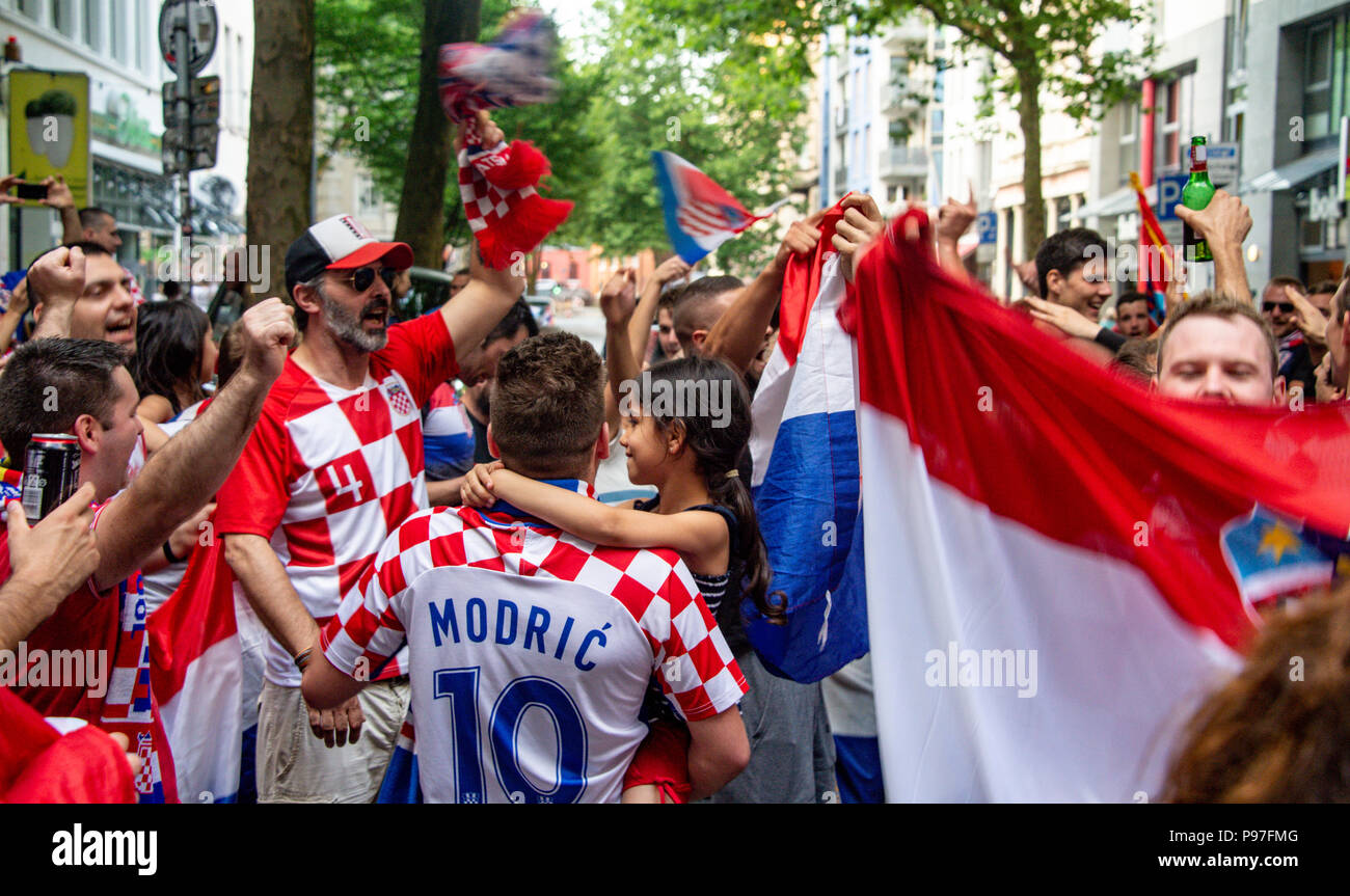 Hamburg, Germany. 15th July, 2018. Croatian fans celebrating Croatia's ...