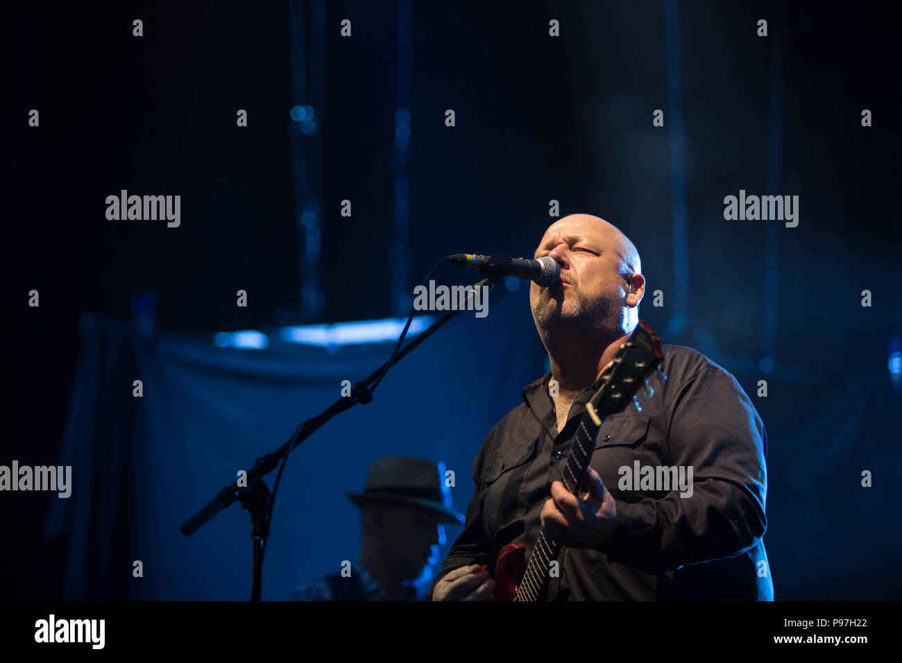 Frank black hi-res stock photography and images - Alamy
