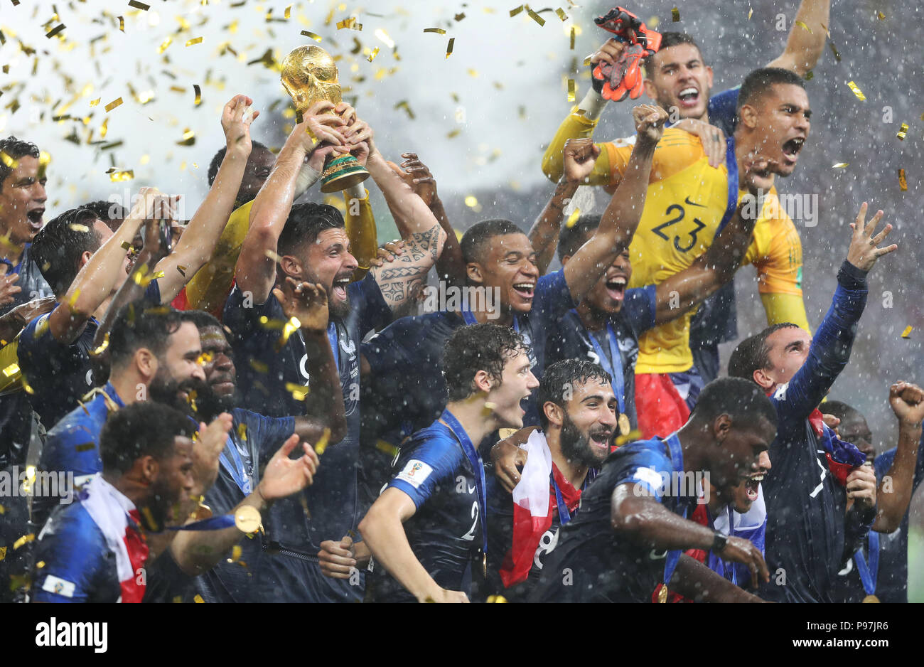 France celebrate with the trophy after winning the FIFA World Cup Final ...