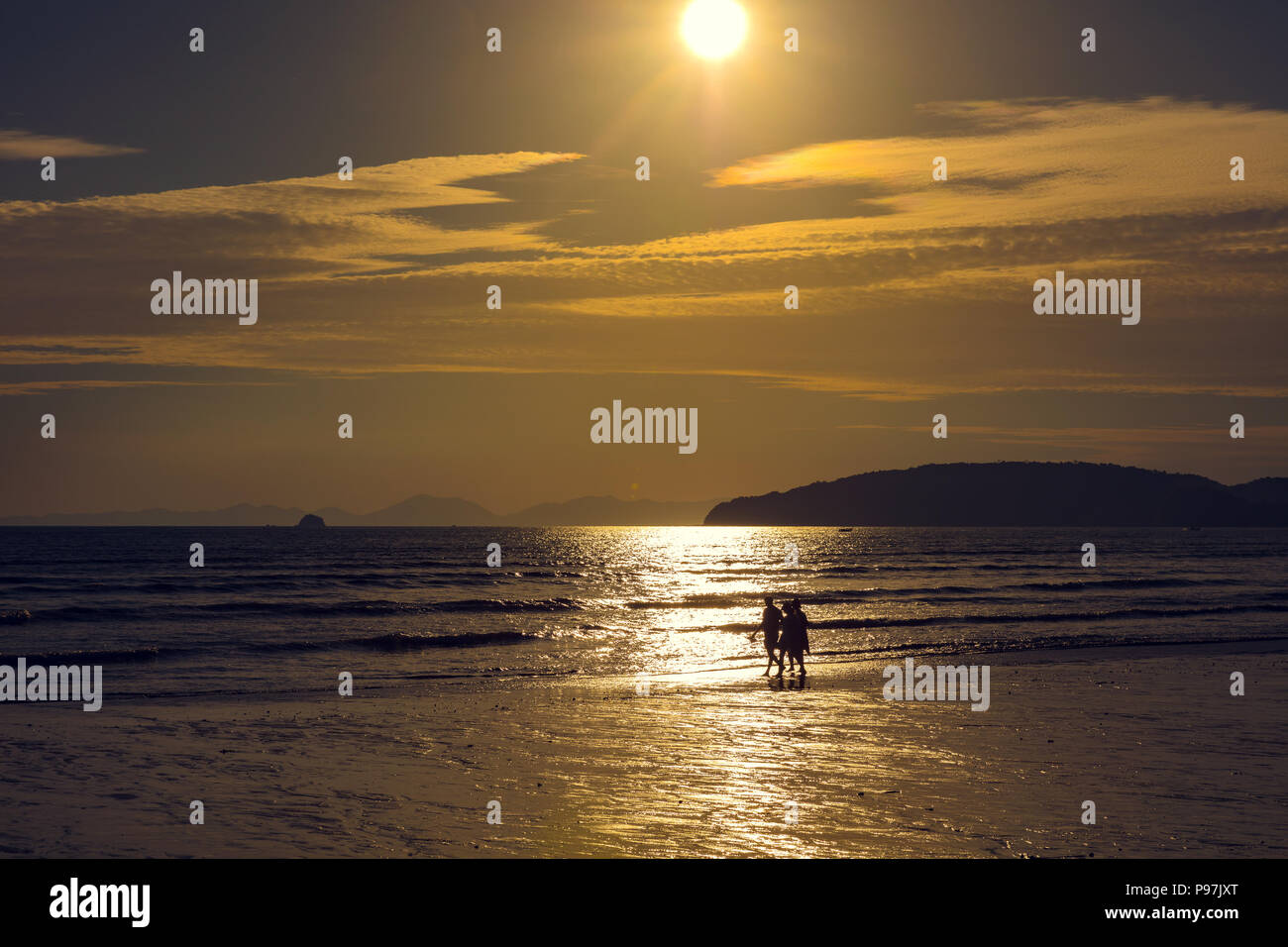 Beautiful sunset on remote beach hi-res stock photography and images ...