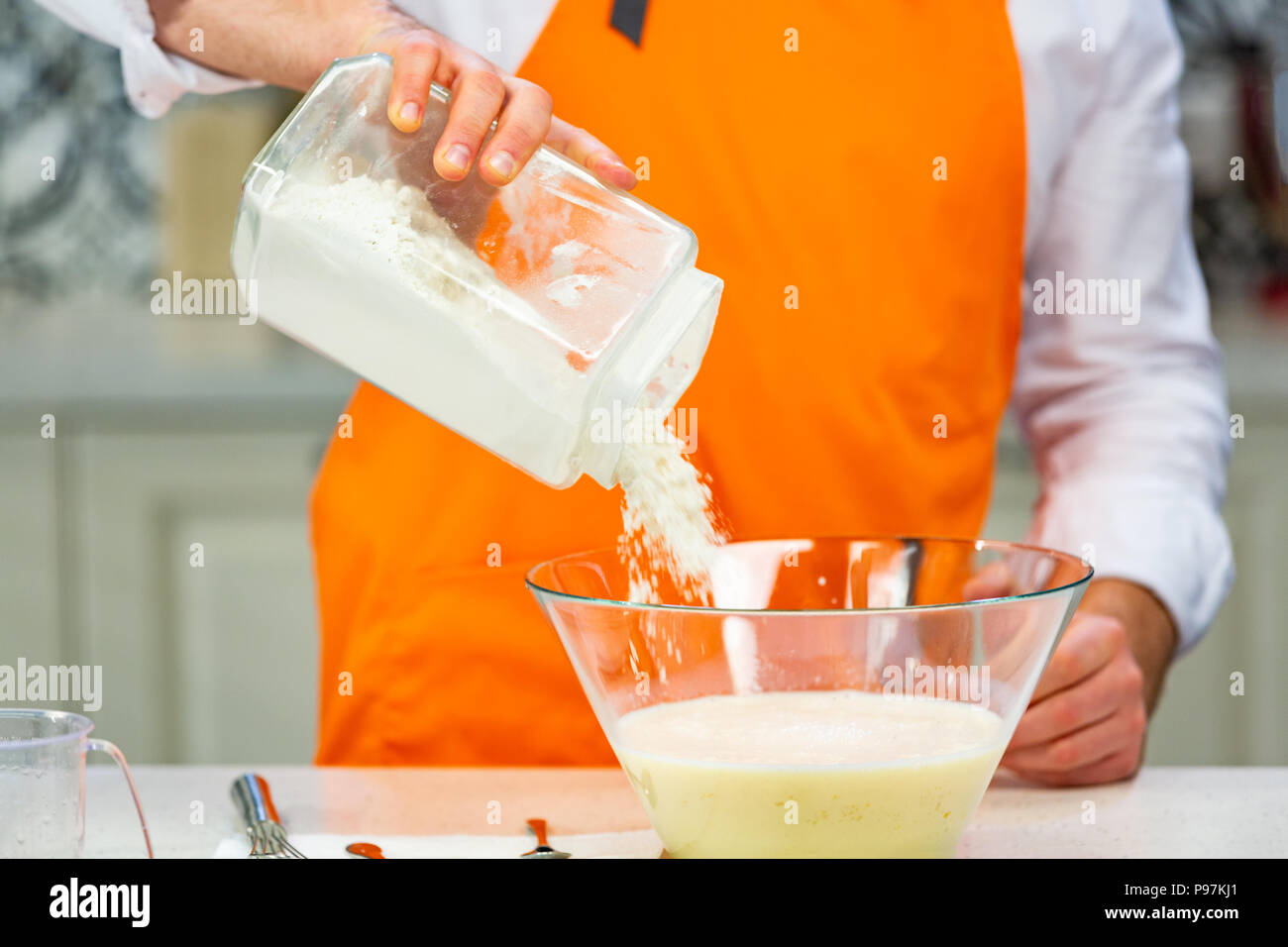 Uniform flour preparation cook hi-res stock photography and images - Alamy