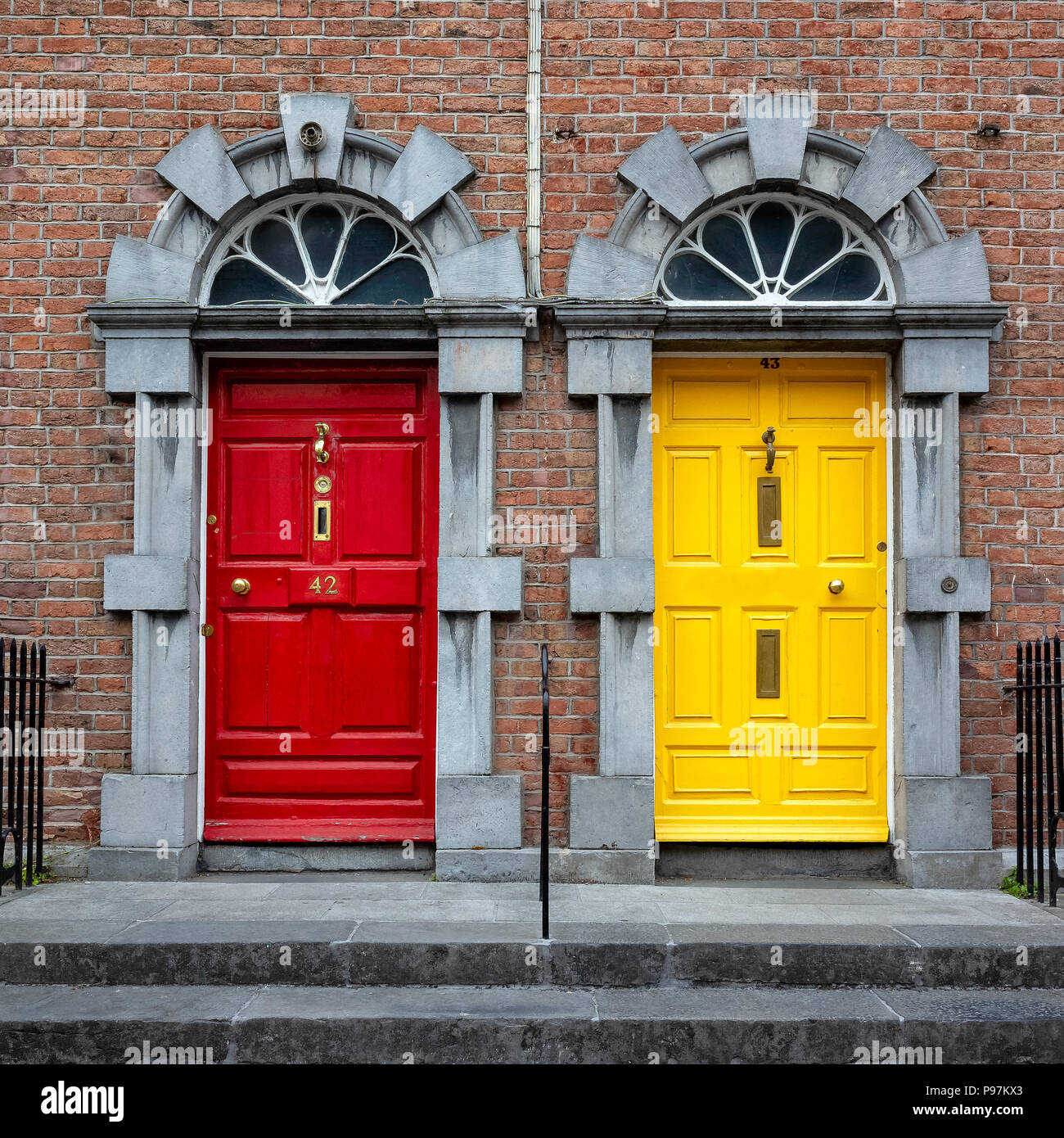 Georgian doors hi-res stock photography and images - Alamy