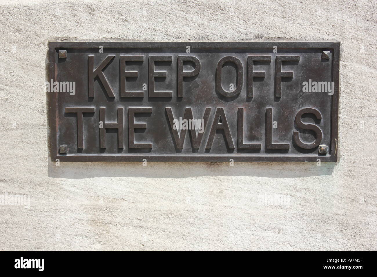 Keep off the walls sign at the Soldiers and Sailors Monument in ...