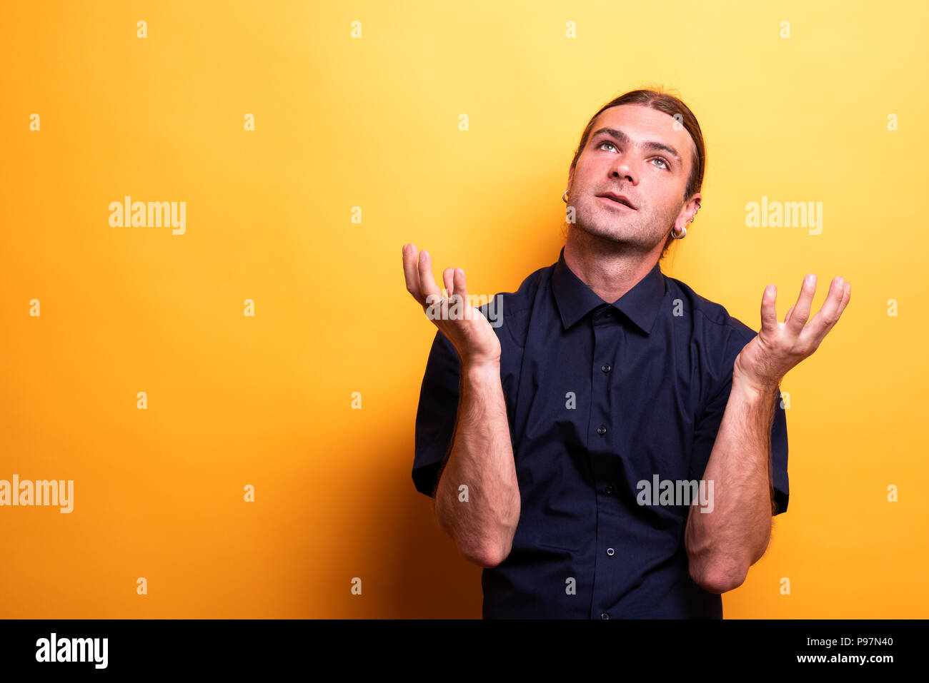 Questioning face expression hi-res stock photography and images - Alamy