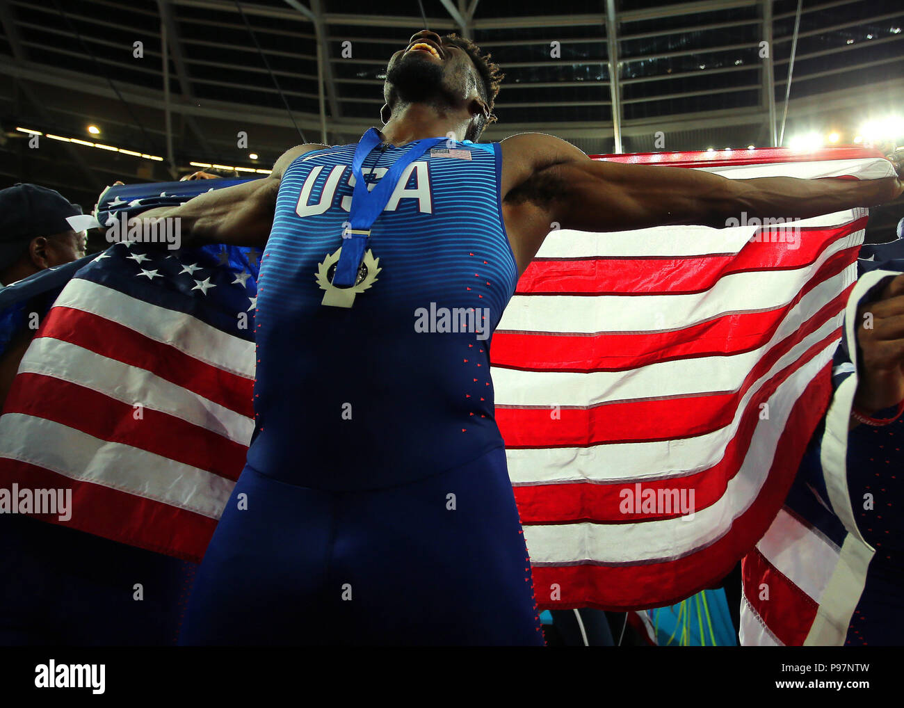 Team usa celebrate winning athletics world cup hi-res stock photography ...