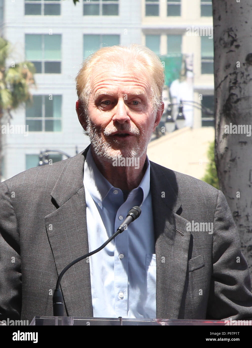 Jeff Goldblum Is honored with a Star on the Hollywood Walk of Fame ...
