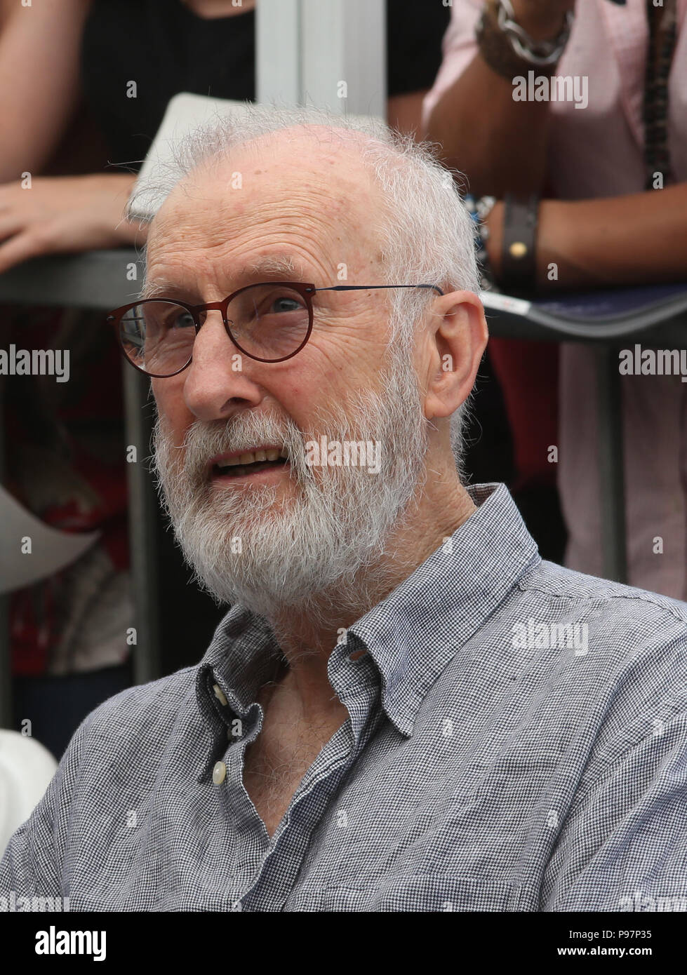 Jeff Goldblum Is honored with a Star on the Hollywood Walk of Fame ...