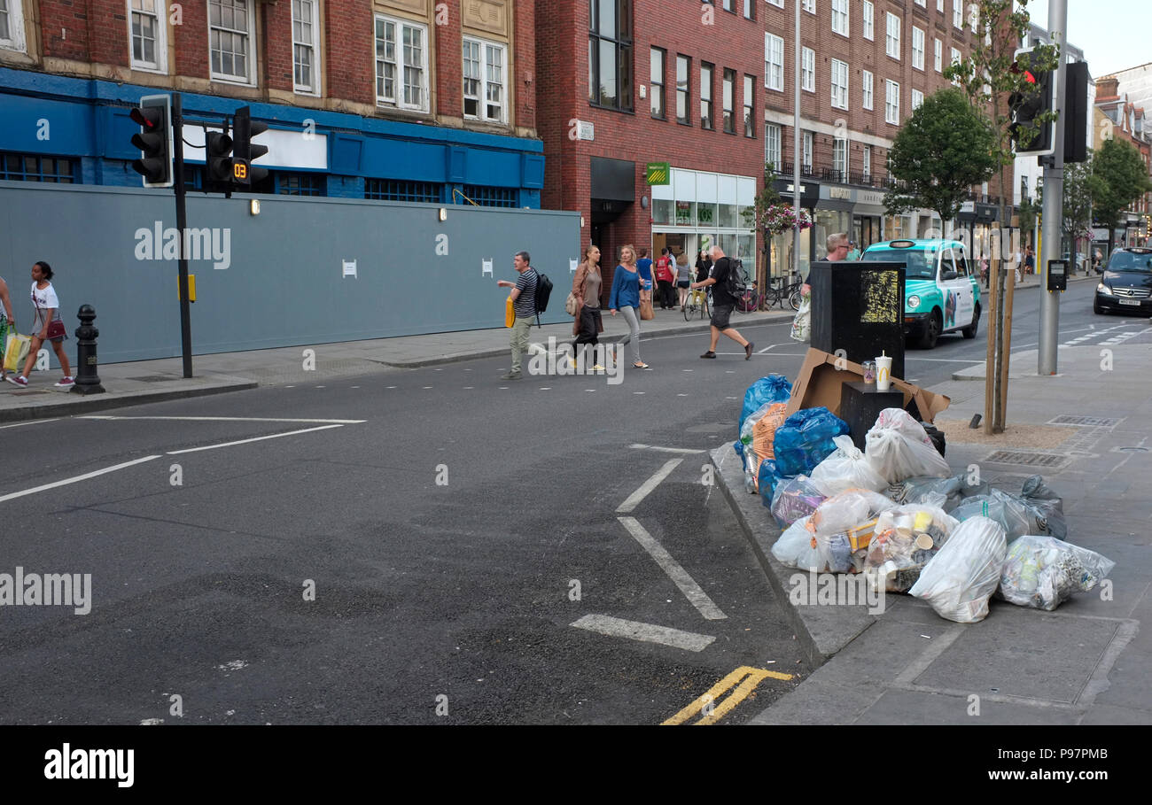 Recycling on the streets of london hi-res stock photography and images ...