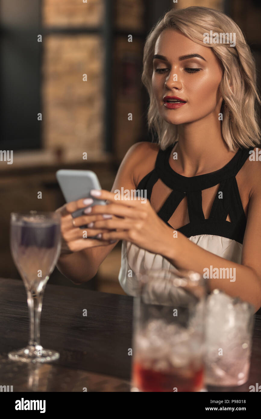 Inviting friends hi-res stock photography and images - Alamy