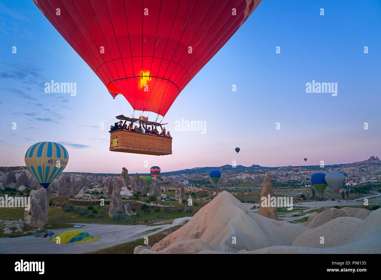 Balloon flight turkey hi-res stock photography and images - Alamy
