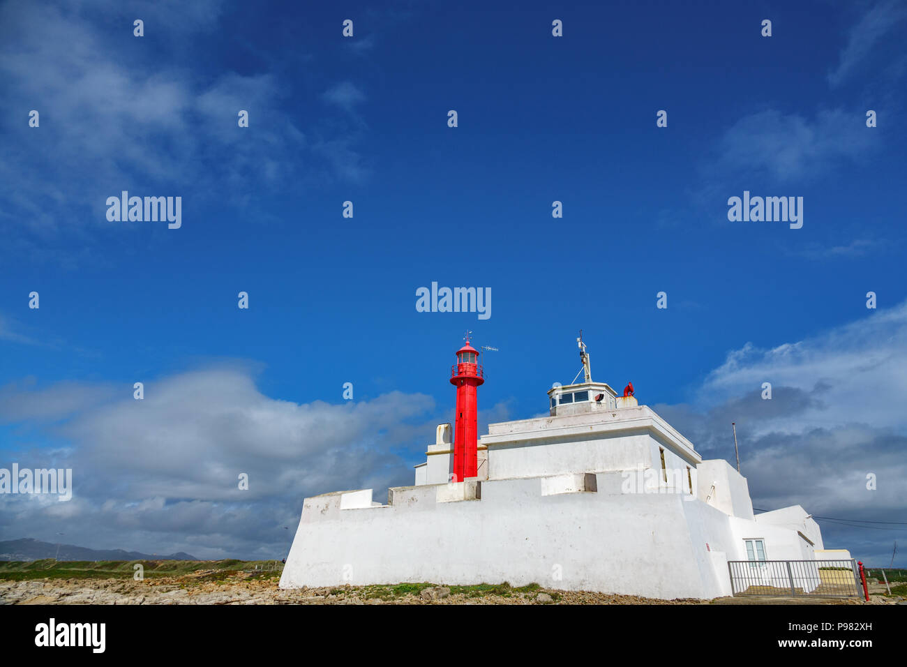 Wide angle lighthouse hi-res stock photography and images - Alamy