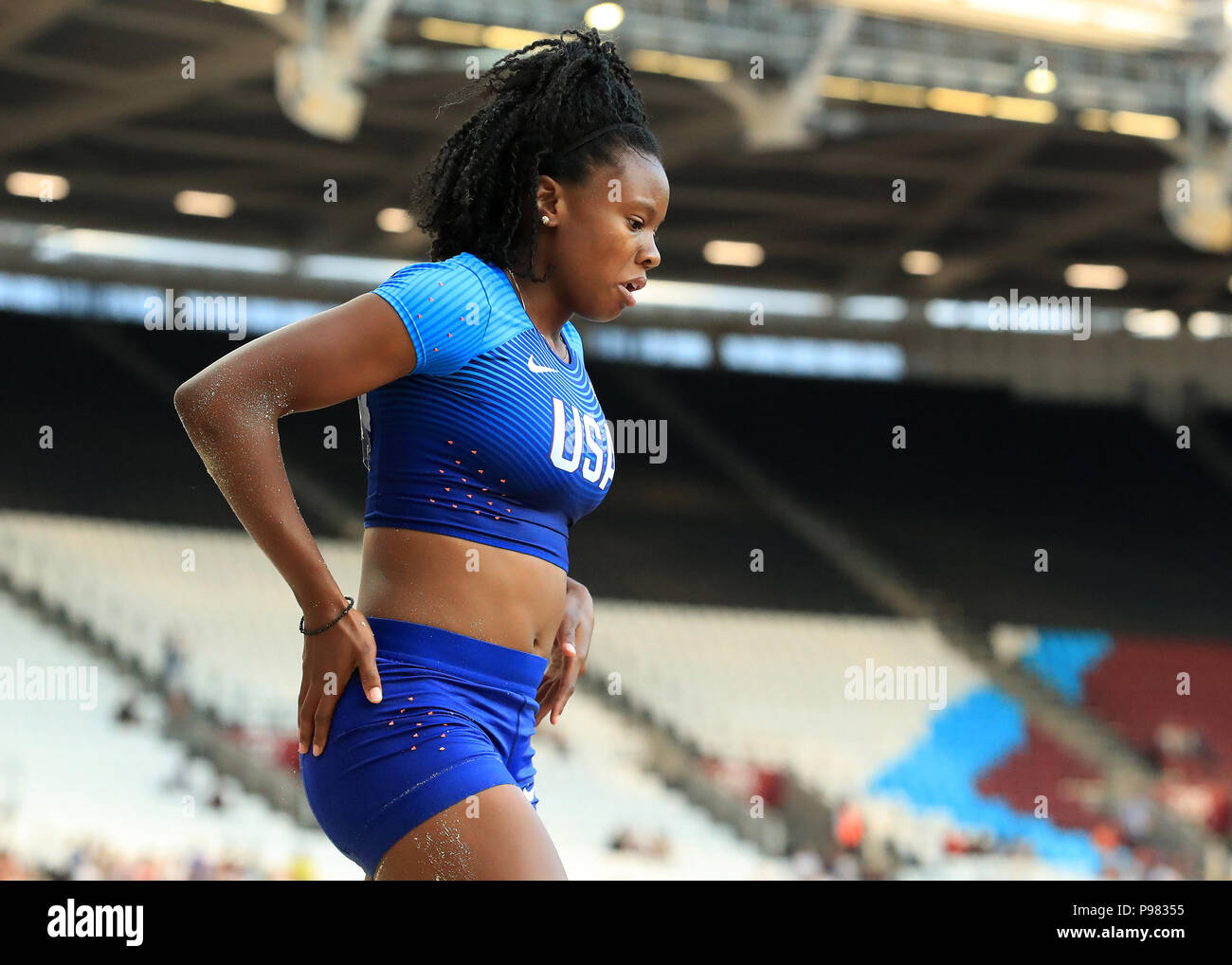 Triple jump injury hi-res stock photography and images - Alamy