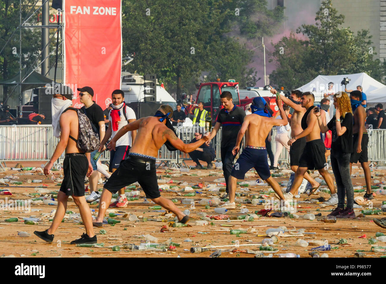Lyon hooligans hi-res stock photography and images - Alamy