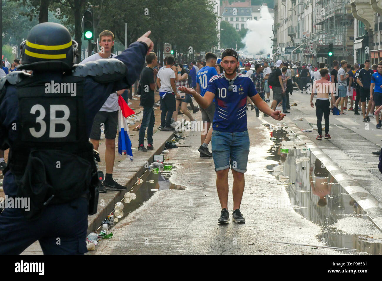Lyon hooligans hi-res stock photography and images - Alamy