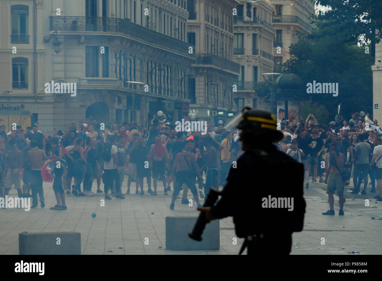 Lyon hooligans hi-res stock photography and images - Alamy