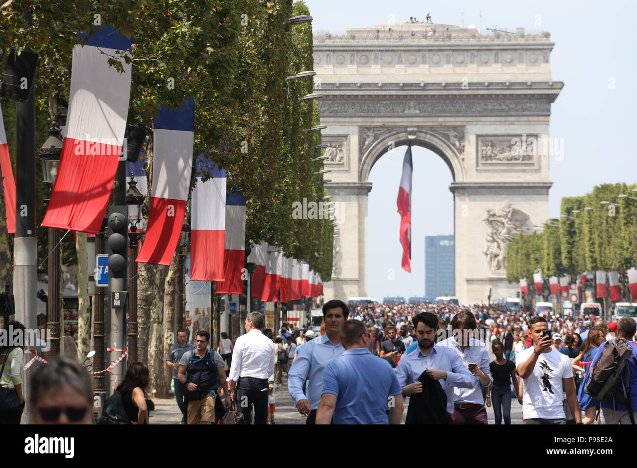 Paris world cup arc flag hi-res stock photography and images - Alamy