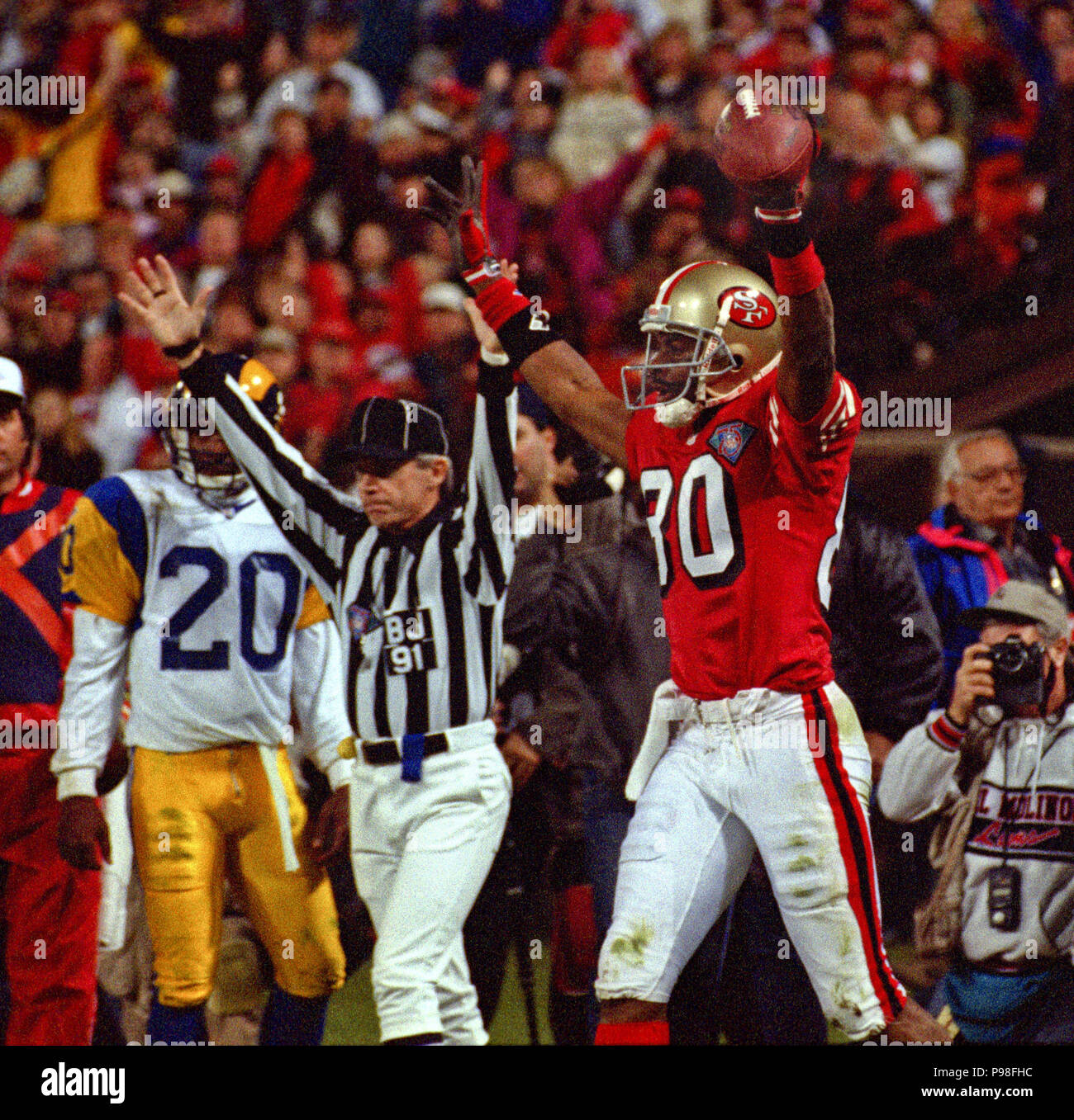 Jerry rice 1994 hi-res stock photography and images - Alamy
