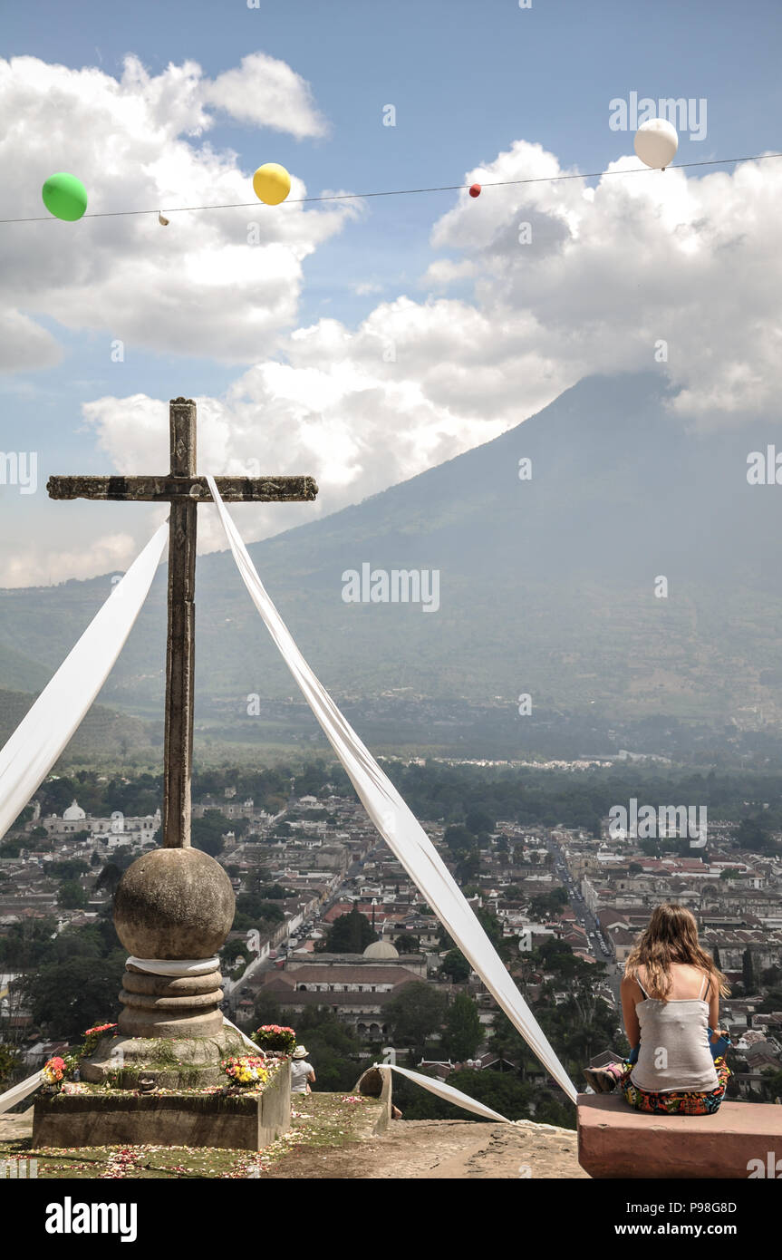Cruz antigua hi-res stock photography and images - Alamy