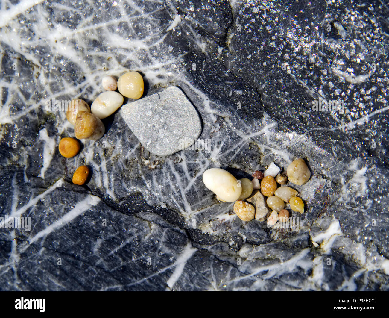 Water rounded pebbles hi-res stock photography and images - Alamy