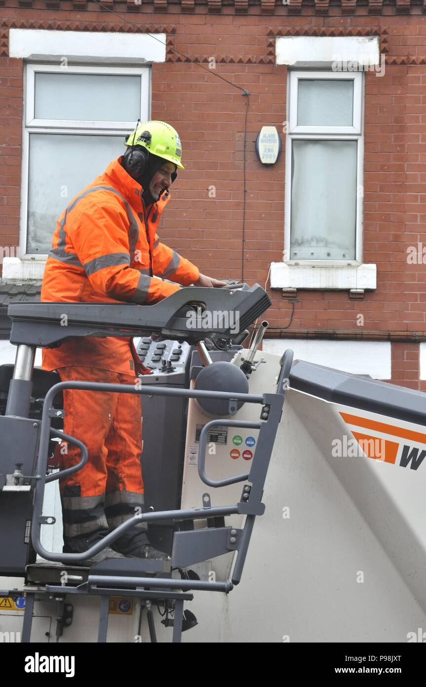 Road planer hi-res stock photography and images - Alamy