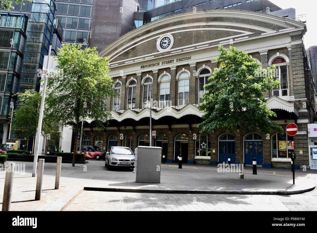 Fenchurch street station hi-res stock photography and images - Alamy