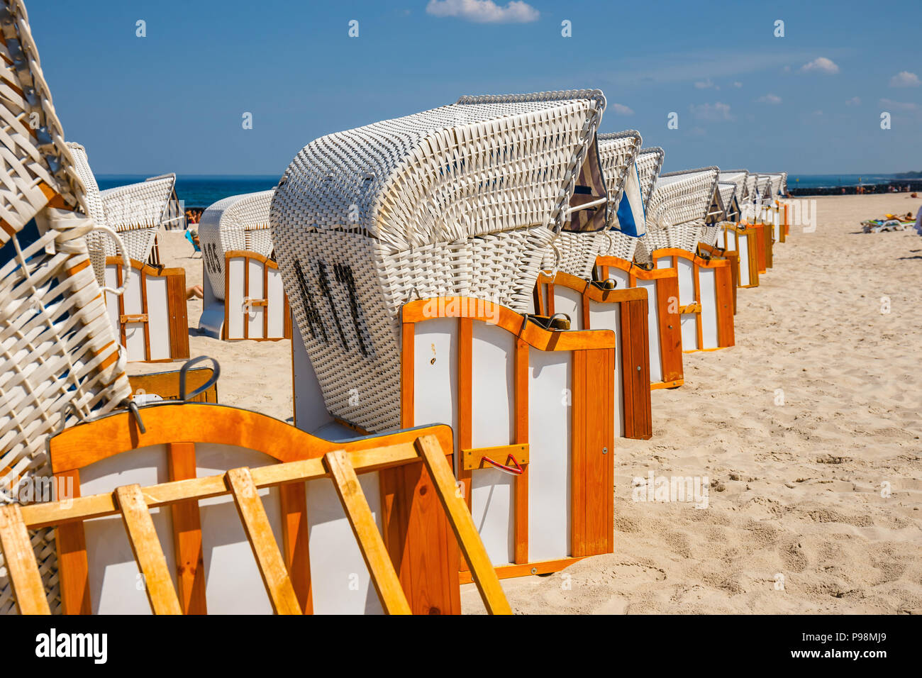 Wicker beach baskets hi-res stock photography and images - Alamy