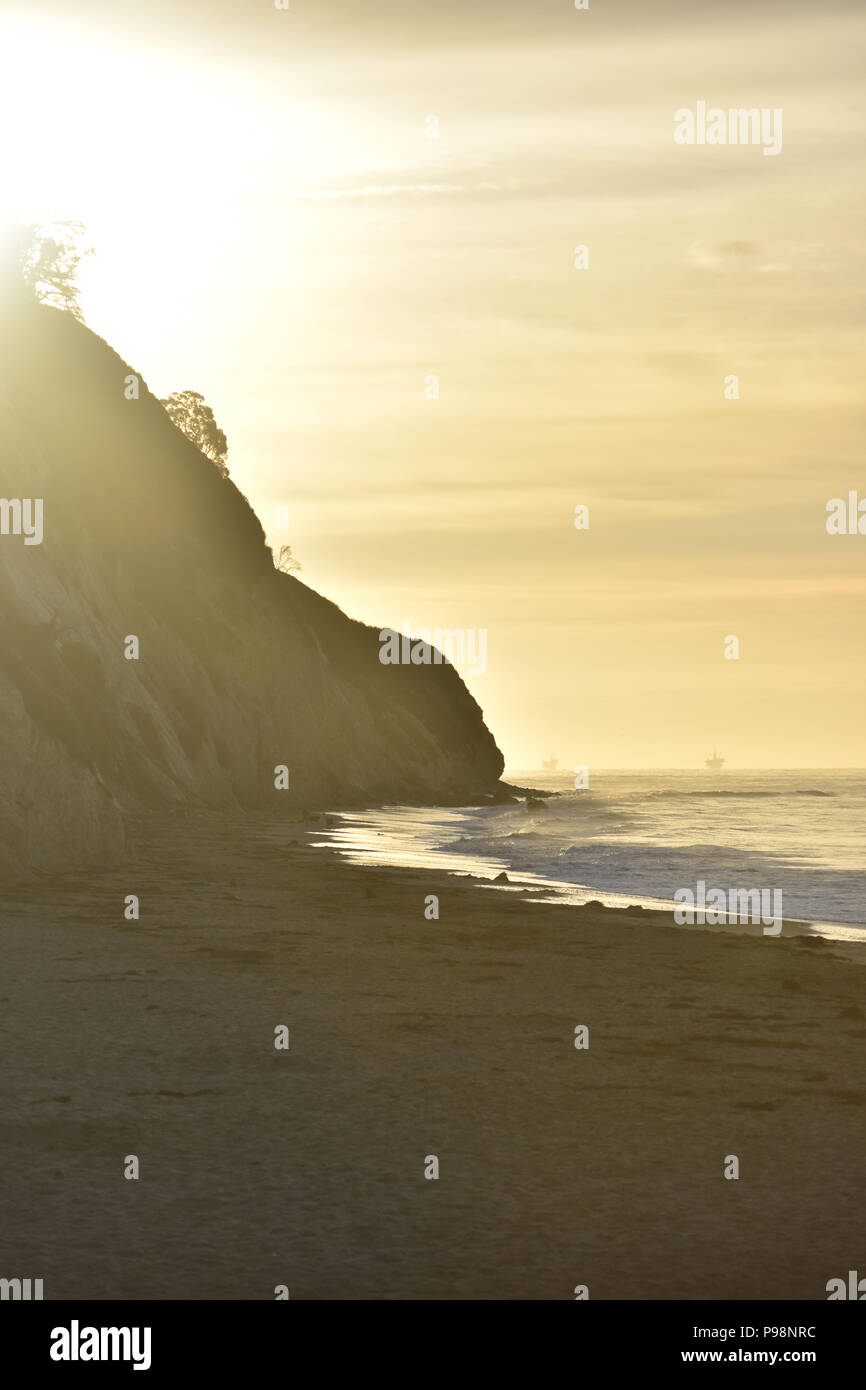Stunning photo of a bright sunrise Stock Photo - Alamy