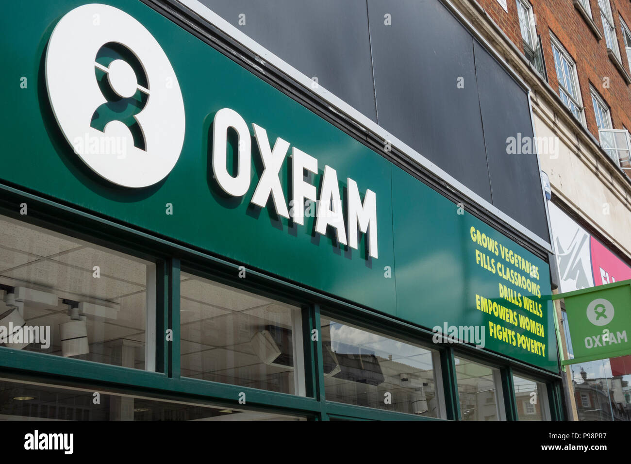 Oxfam shop sign charity logo hi-res stock photography and images - Alamy