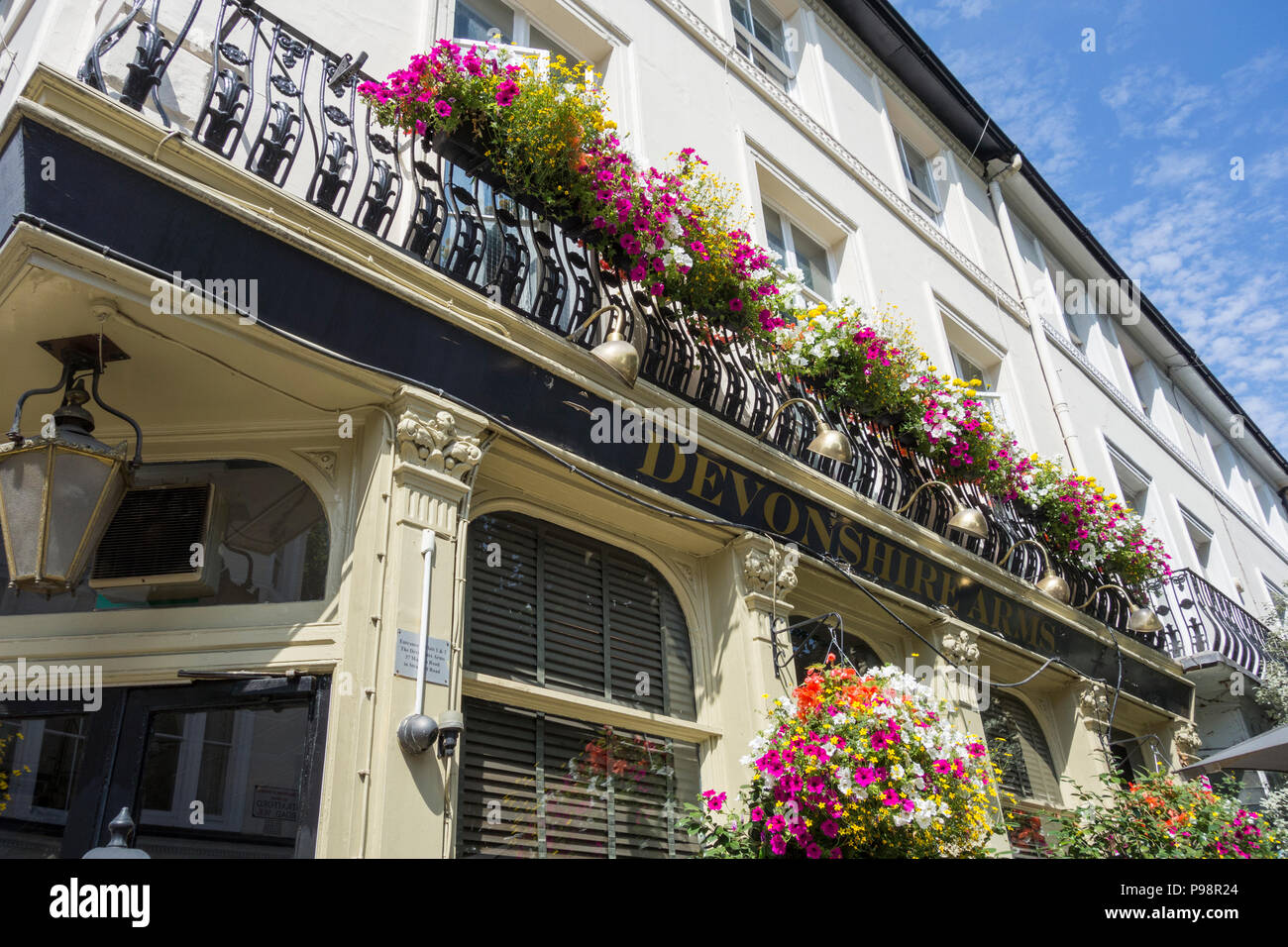 Devonshire Arms High Resolution Stock Photography and Images - Alamy