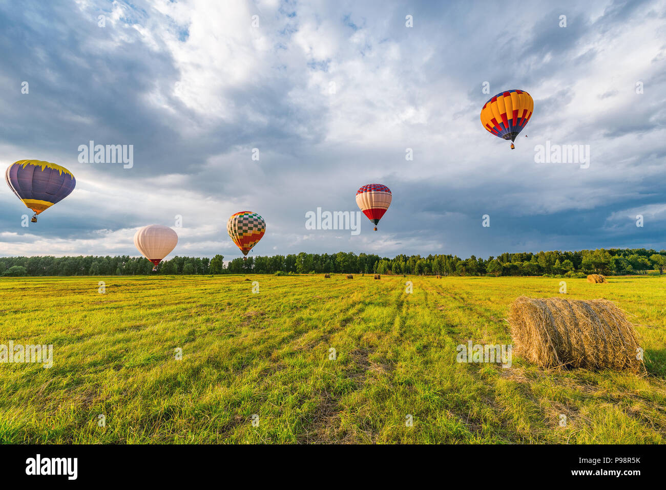 Five hot air balloons hi-res stock photography and images - Alamy