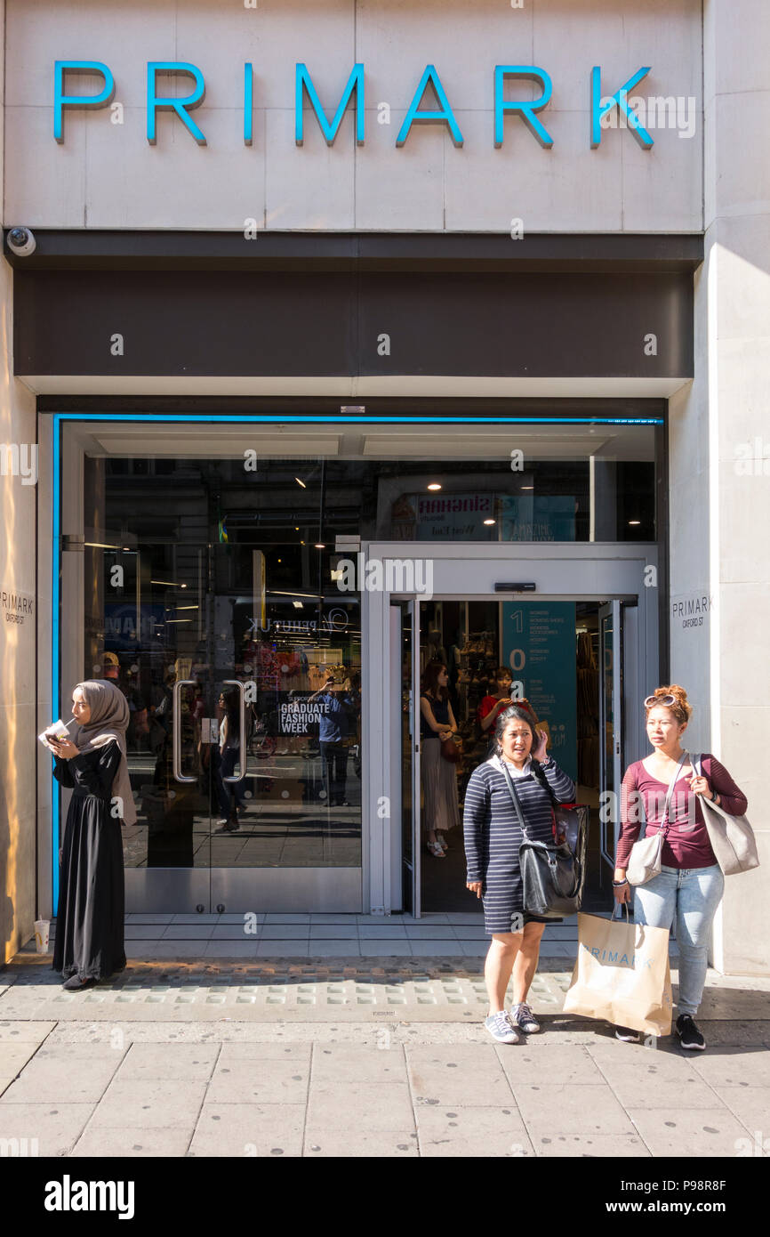 Primark Department store on Oxford Street, London, UK Stock Photo - Alamy
