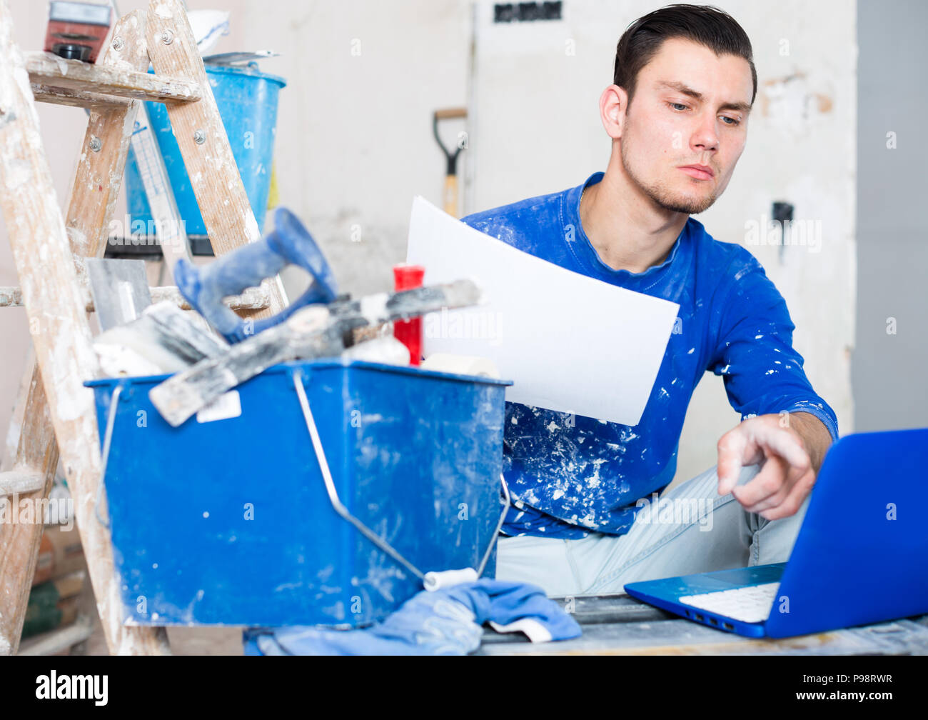 Checking plan hi-res stock photography and images - Alamy