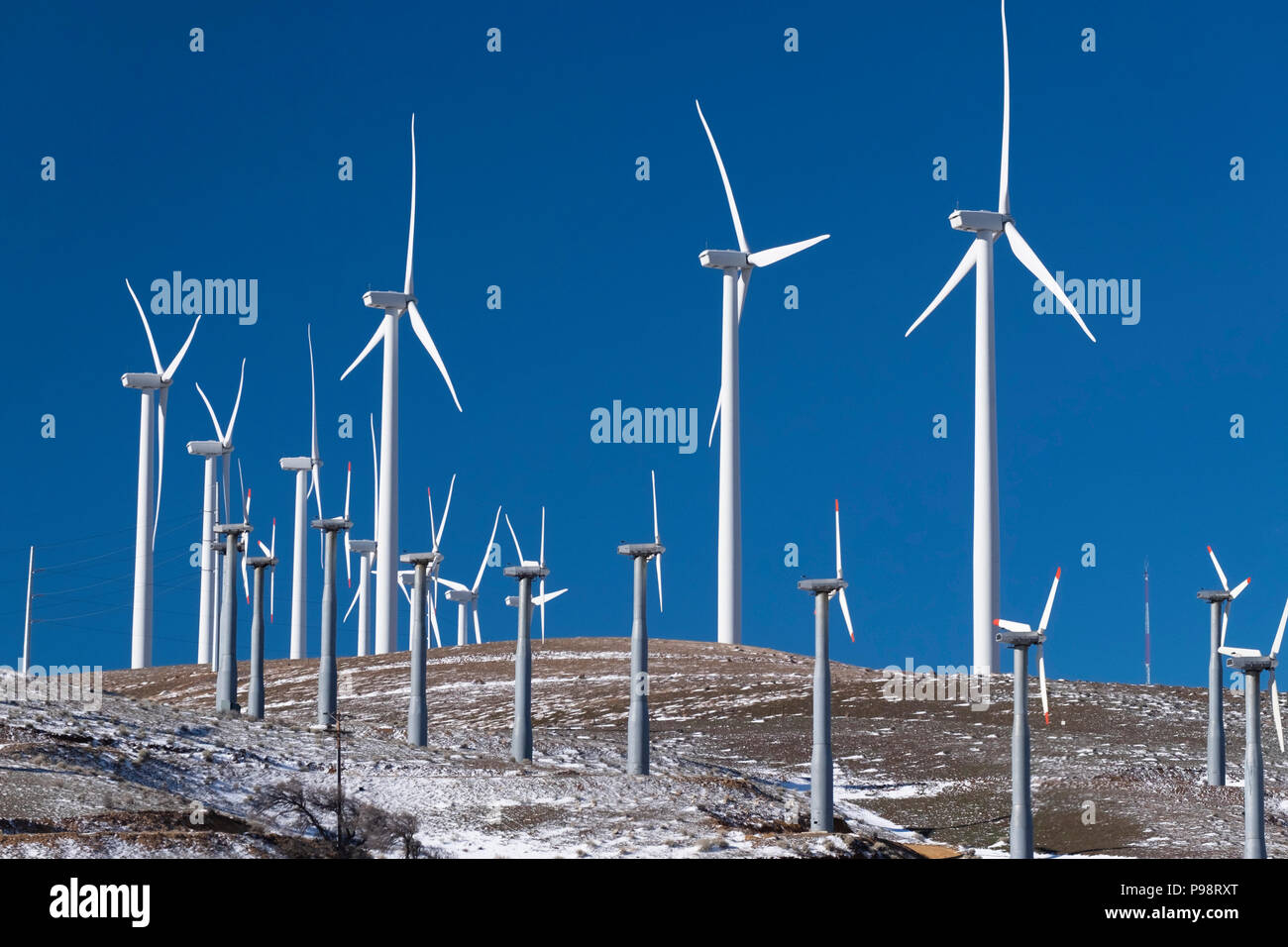 Alta Wind Farm in Mojave Desert of California Stock Photo - Alamy