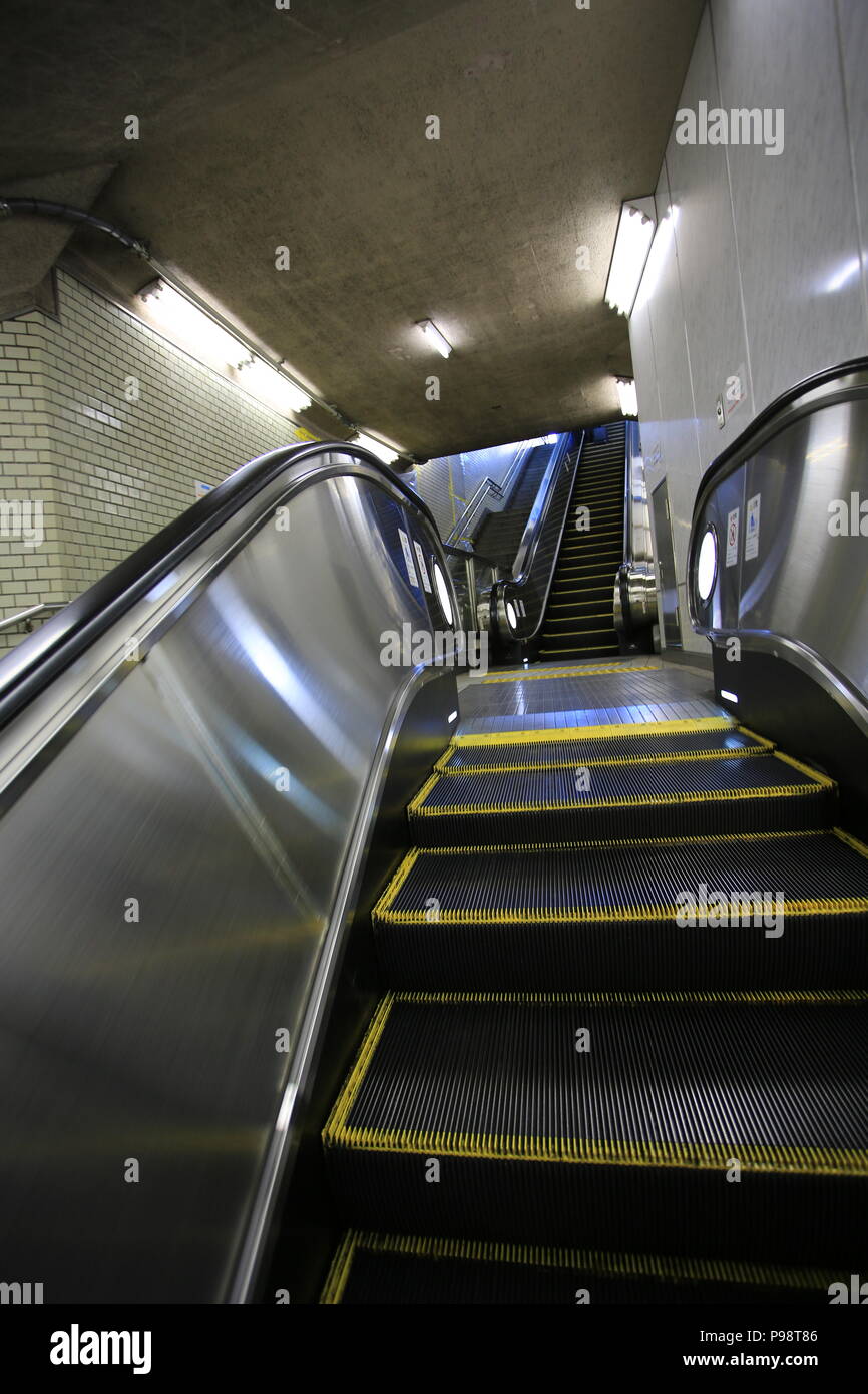 tokyo escalator Stock Photo - Alamy