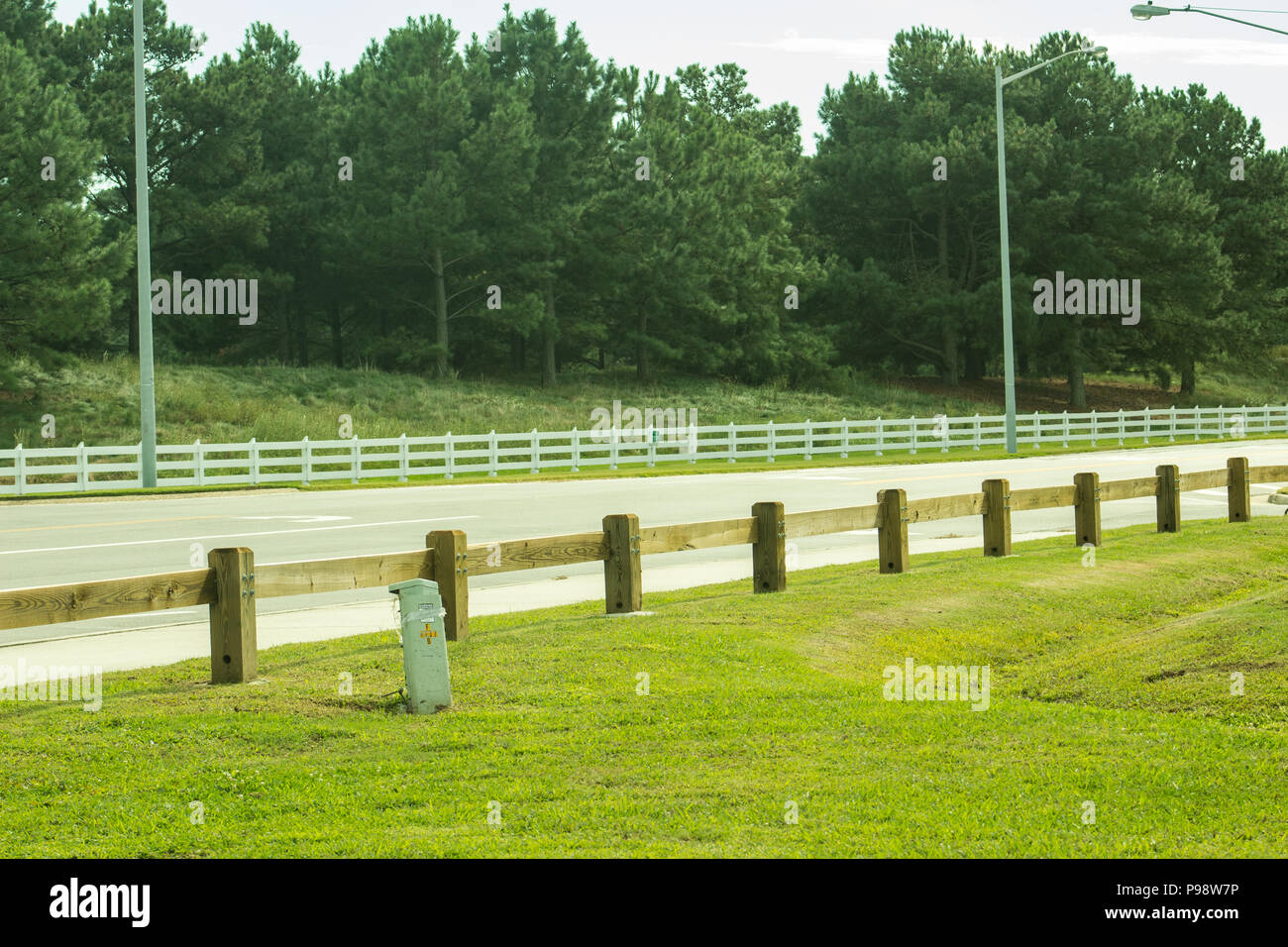 Guard rails hi-res stock photography and images - Alamy