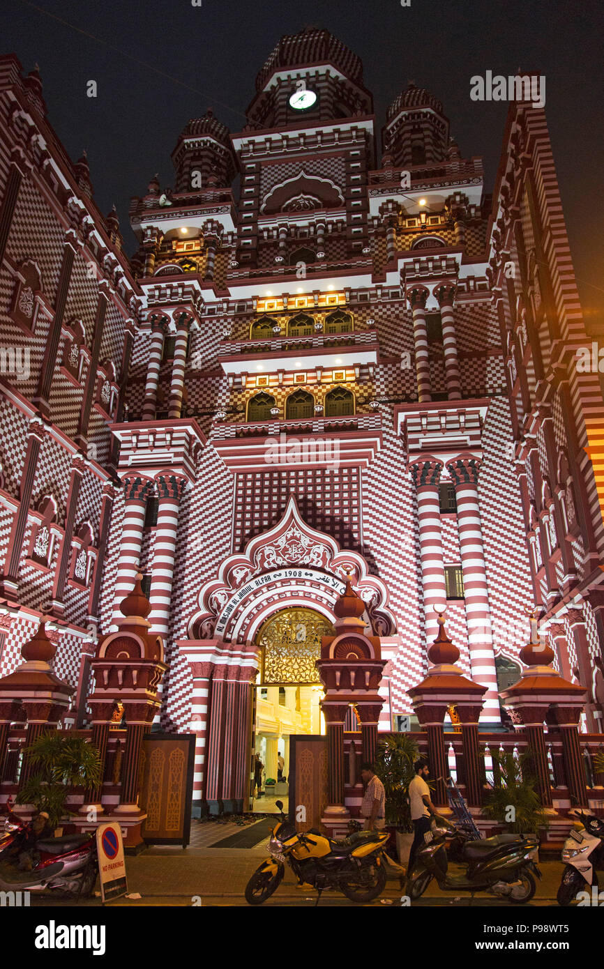 Entrance to the Red Mosque (Jami Ul Alfar) in the Pettah district of ...