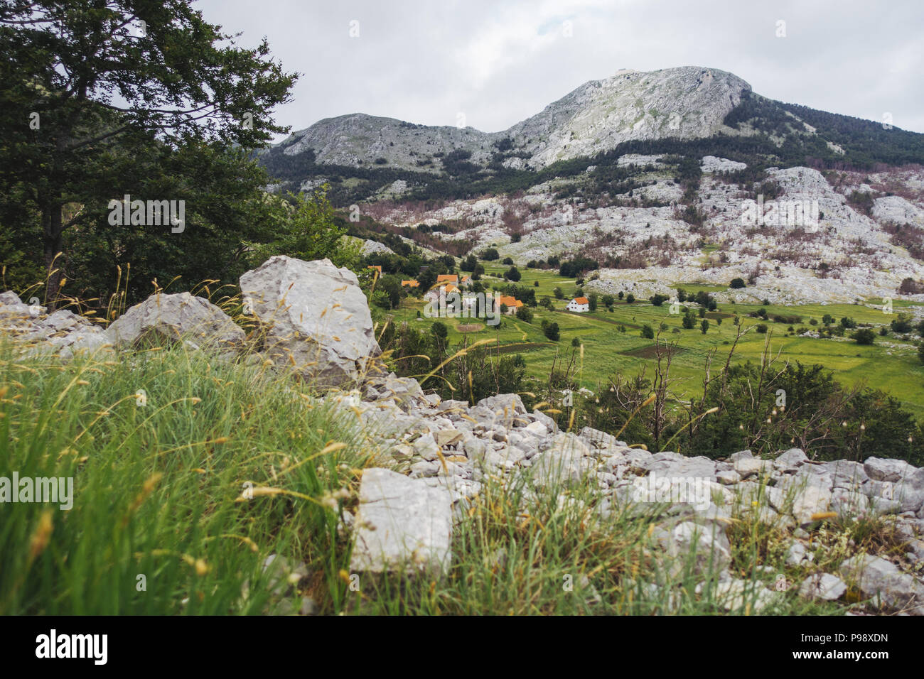 The vast landscapes of sedimentary rock that makes up the Dinarides ...