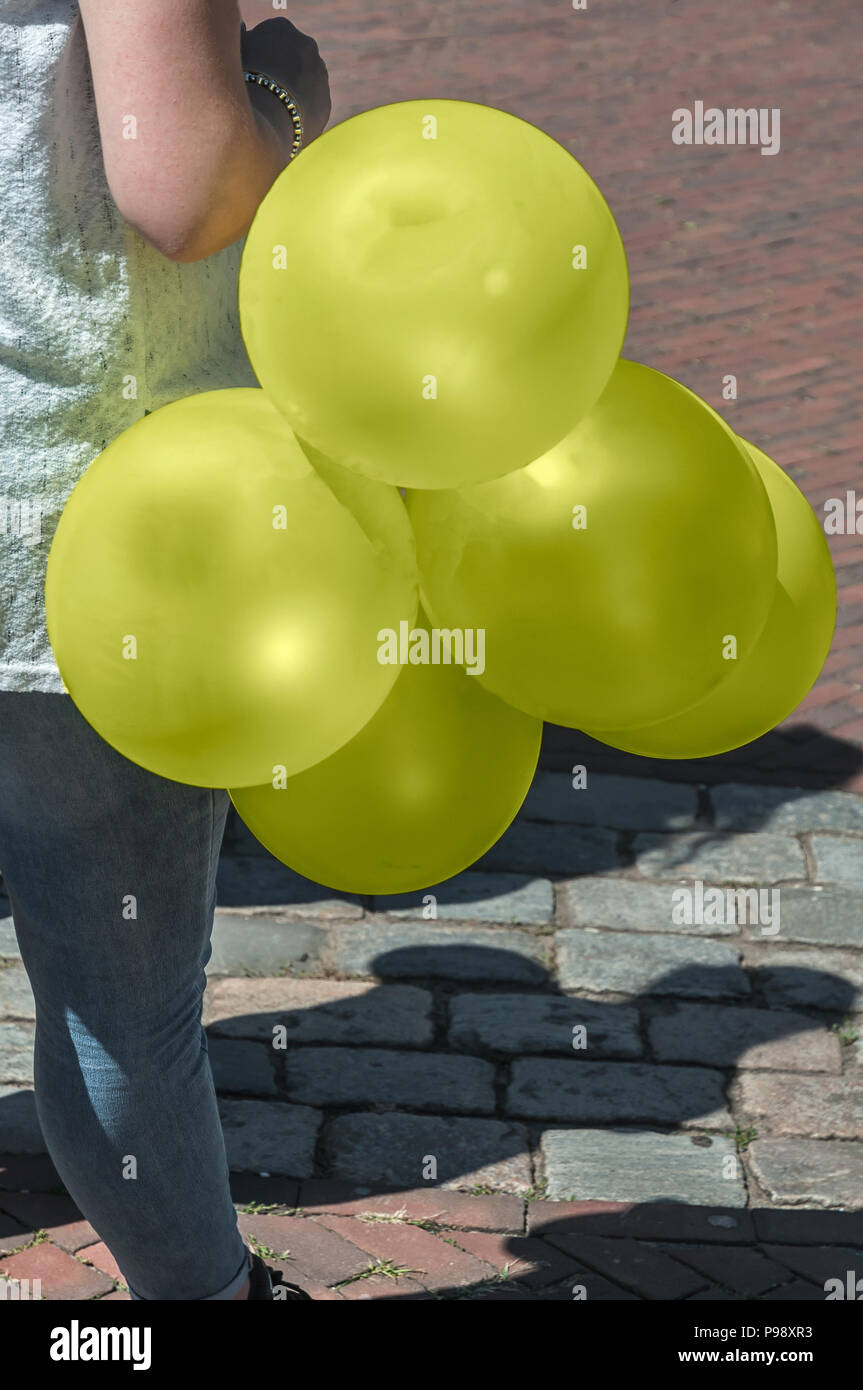 Decorative balloons party hi-res stock photography and images - Alamy
