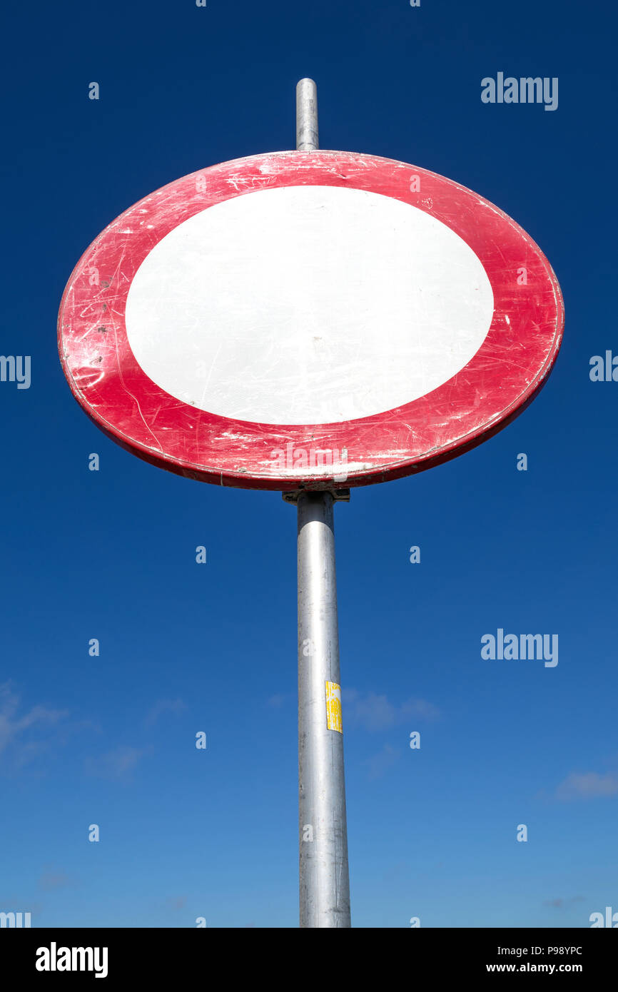 Prohibition sign no vehicles hi-res stock photography and images - Alamy