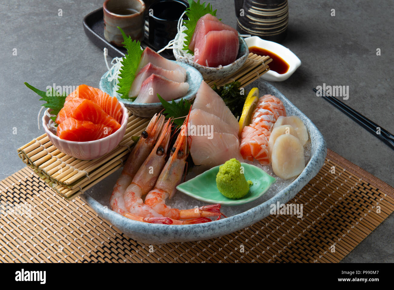 Big sashimi set - Japanese food Stock Photo - Alamy