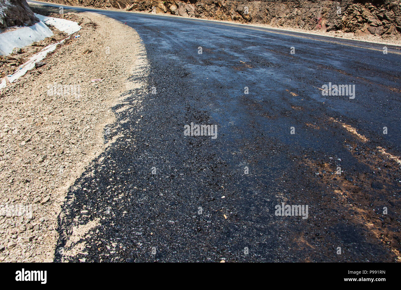 New asphalt on the road Stock Photo - Alamy