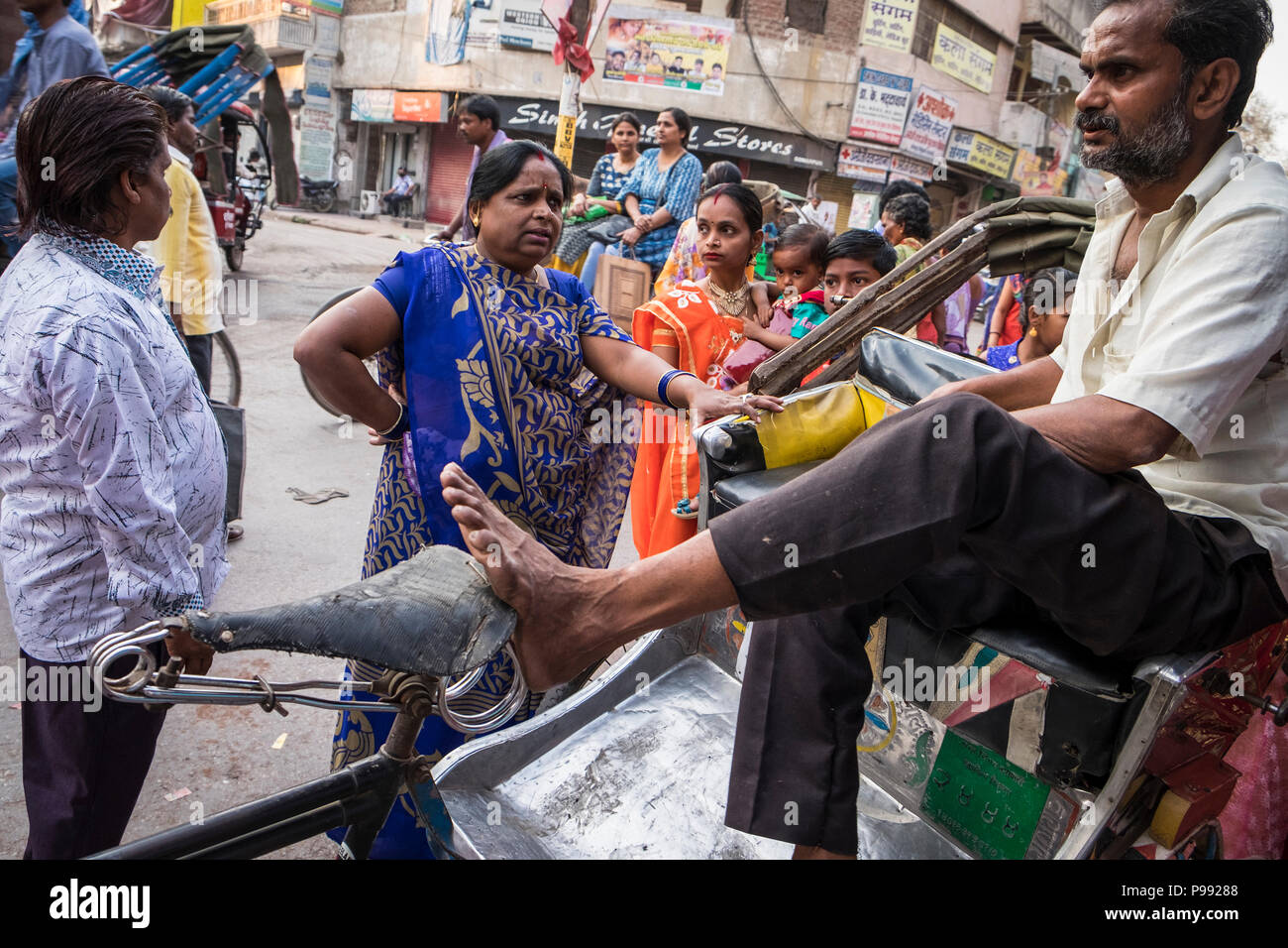 Indian folk at rickshaw hi-res stock photography and images - Alamy