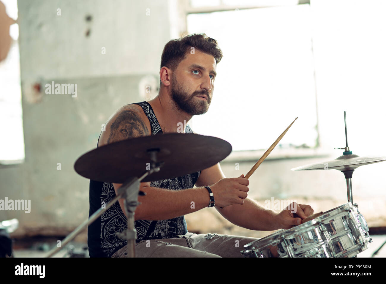 Behind drum set hi-res stock photography and images - Alamy
