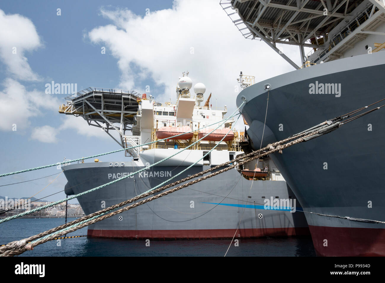 Pacific drilling hi-res stock photography and images - Alamy
