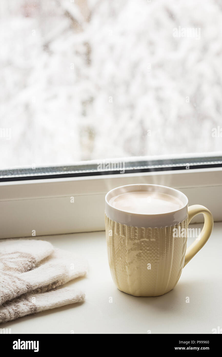 Cozy winter still life Stock Photo - Alamy