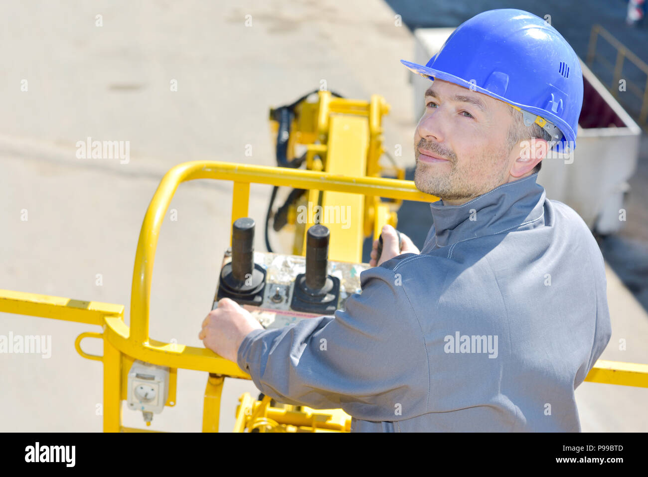 Controlling base hi-res stock photography and images - Alamy