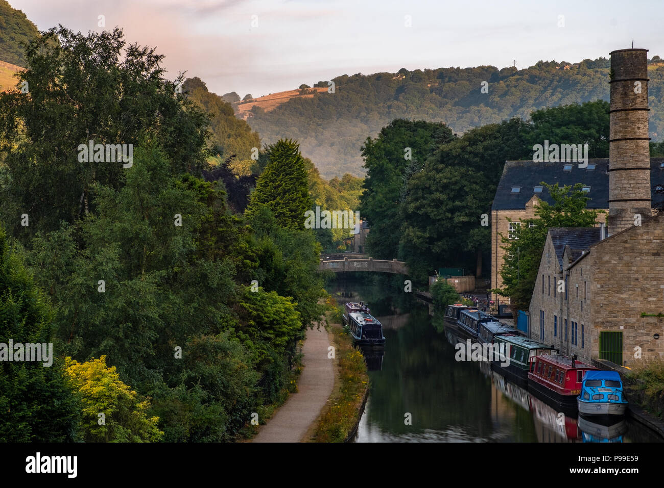 Visit hebden bridge hi-res stock photography and images - Alamy