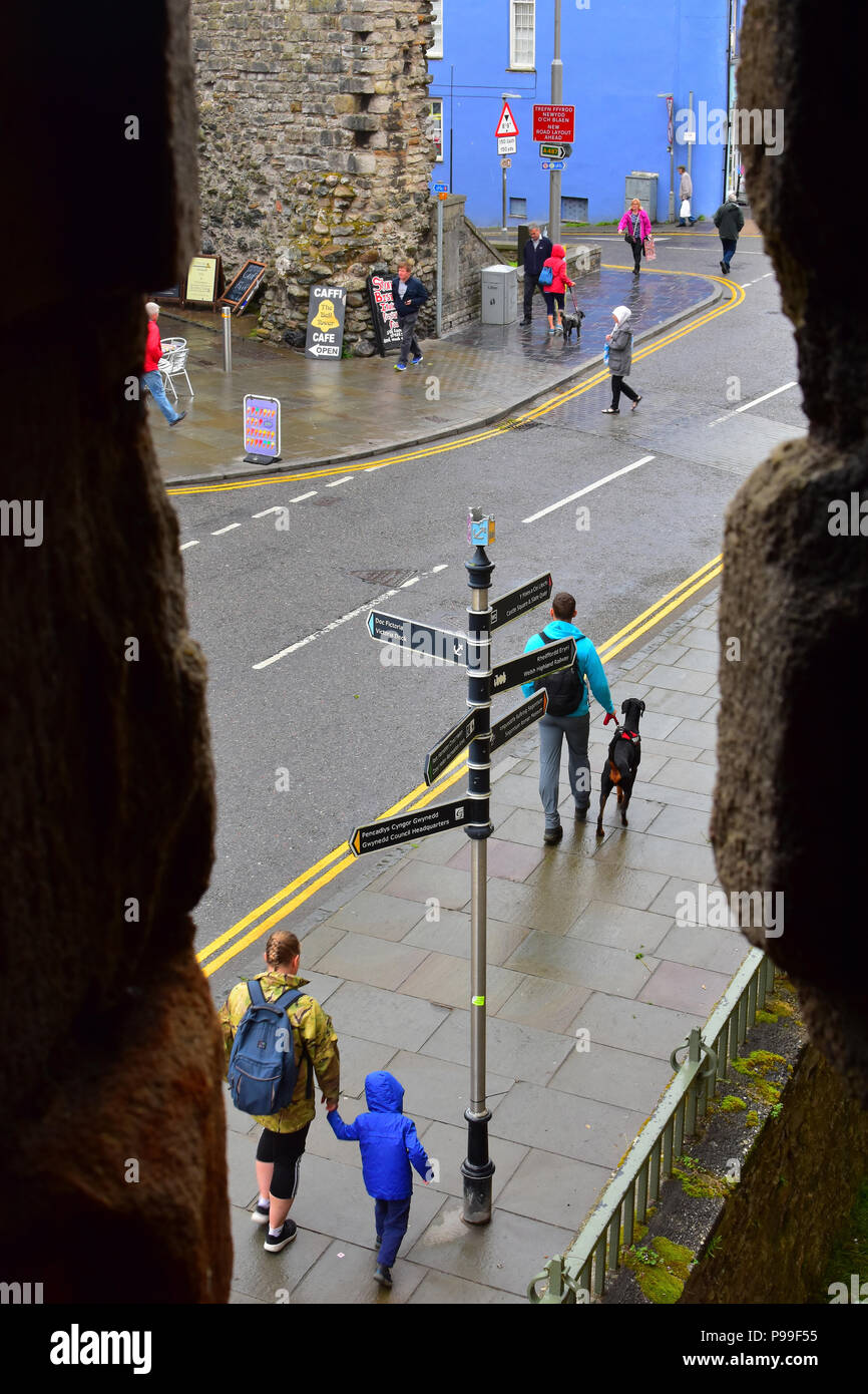 Arrow slit windows hi-res stock photography and images - Alamy